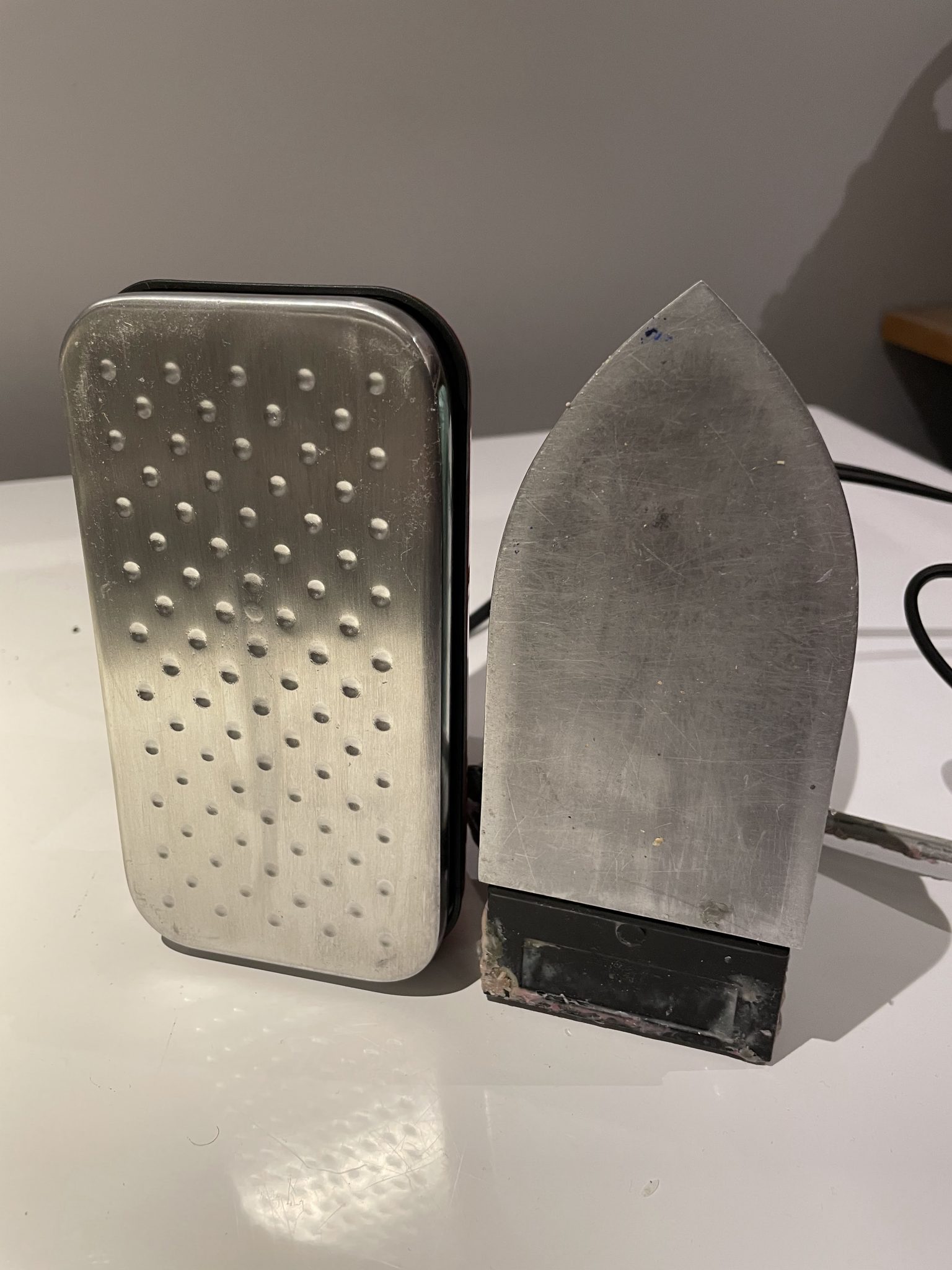 Comparing Encaustic Irons for fusing and painting effects - All Things ...